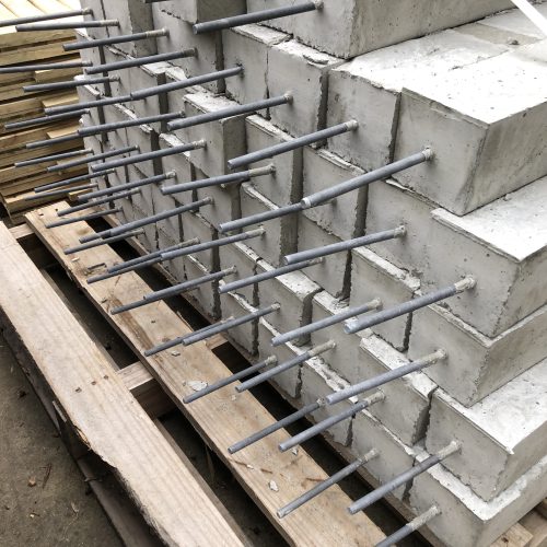 Concrete Stumps 100x100mm with Threaded Rod - I Got Wood