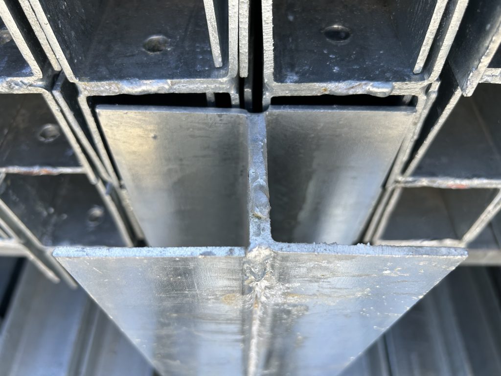 Retaining Wall Steel H Channel 50mm Sleepers - I Got Wood